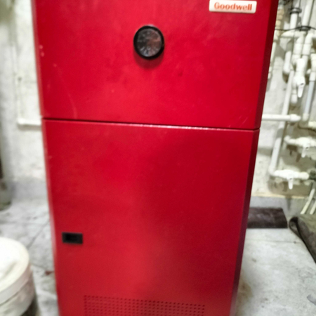 Продается котёл Goodwell 22 kvt. Чугунные. Надо ремонтировать.