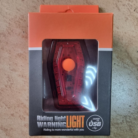 Велосипедны фонарь задний LIGHT USB.