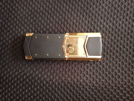 Vertu gold ikkinchi telefon uchun