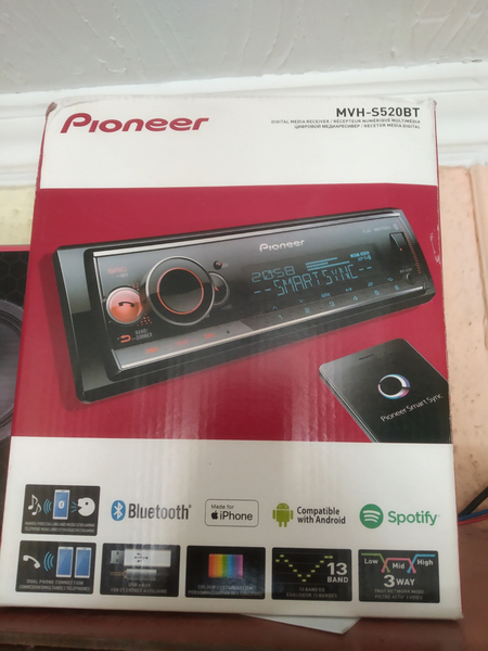 Pioneer mvh-s520bt
