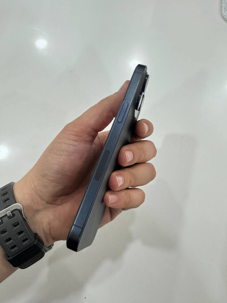 iphone 15 Pro Max 256Gb ESim