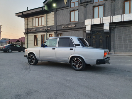 Vaz legenda 2107