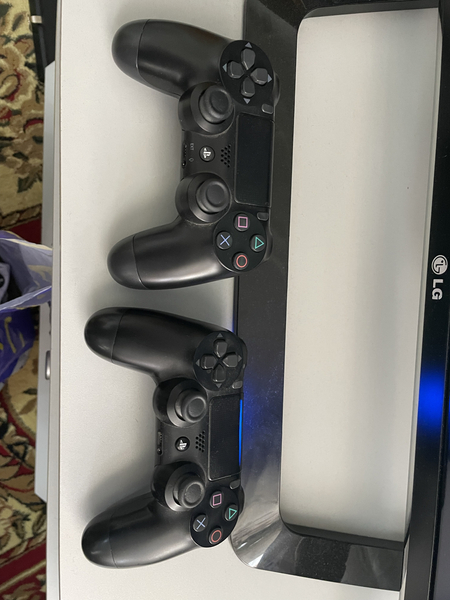 Ps 4 slim. 1tb записано