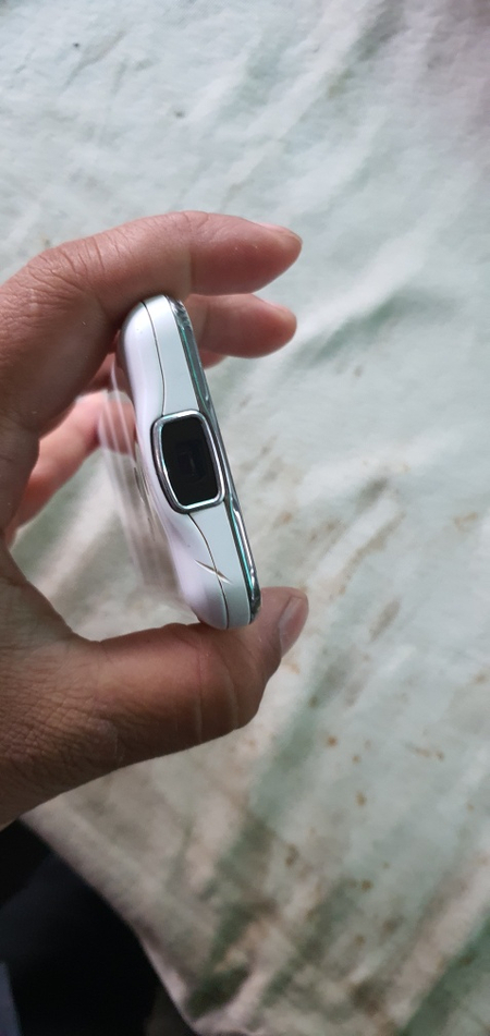 Samsung GT-I8530 proyektor telefon
