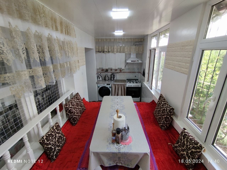 Yunusobod 18 kv  3/3/4 77 seriya 2*6 balkon Kirpich uy srochna sotila