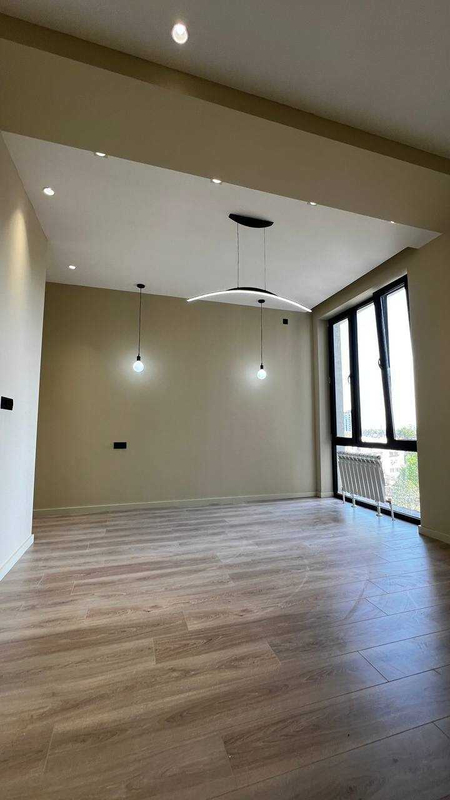Solaris Grand Capital Площадь: 75 м2 Шота Руставели 1 линия;