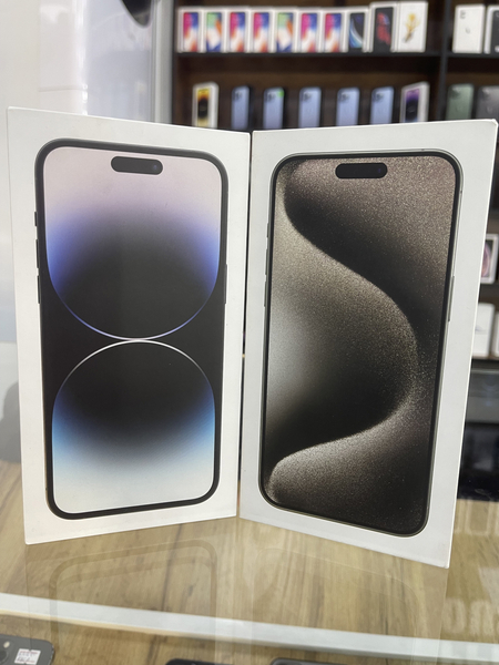 Iphone 15 pro max boʻlib toʻlashga bor