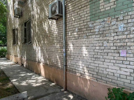 Продаётся квартира на Ц-13 под офис