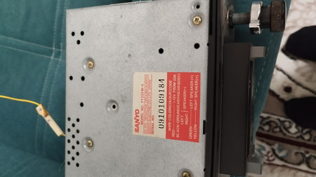 Продаю  магнитофон SANYO.