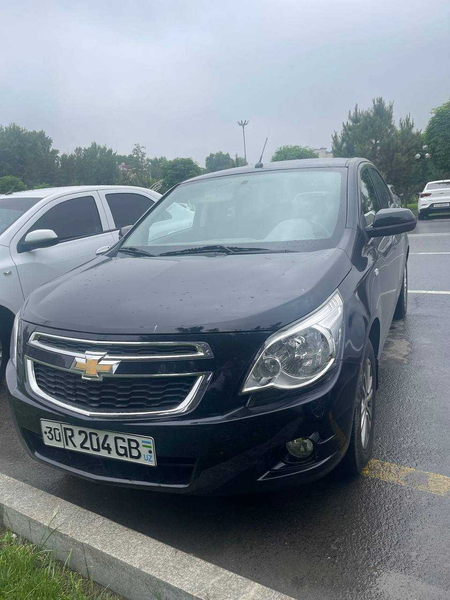 Автомобиль Кобальт
