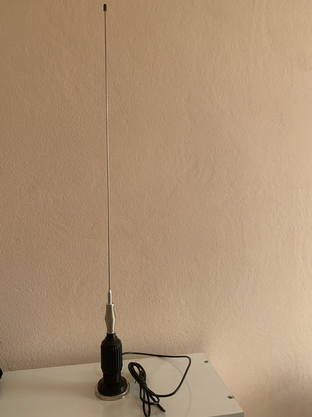 Operativni antena yangi