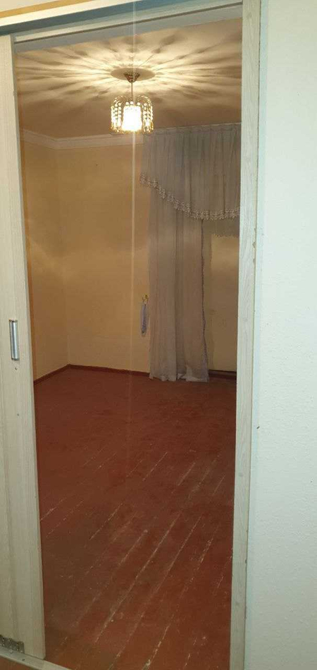 Srochna sotiladi 2  xonali uy kadishva bozor