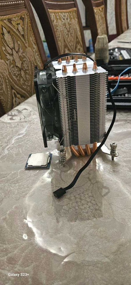 Продам процессор Intel core I5 9400f + куллер DeepCool GAMMAXX 400