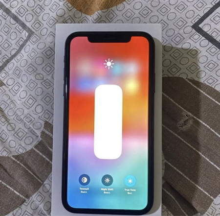 Iphone 11 black