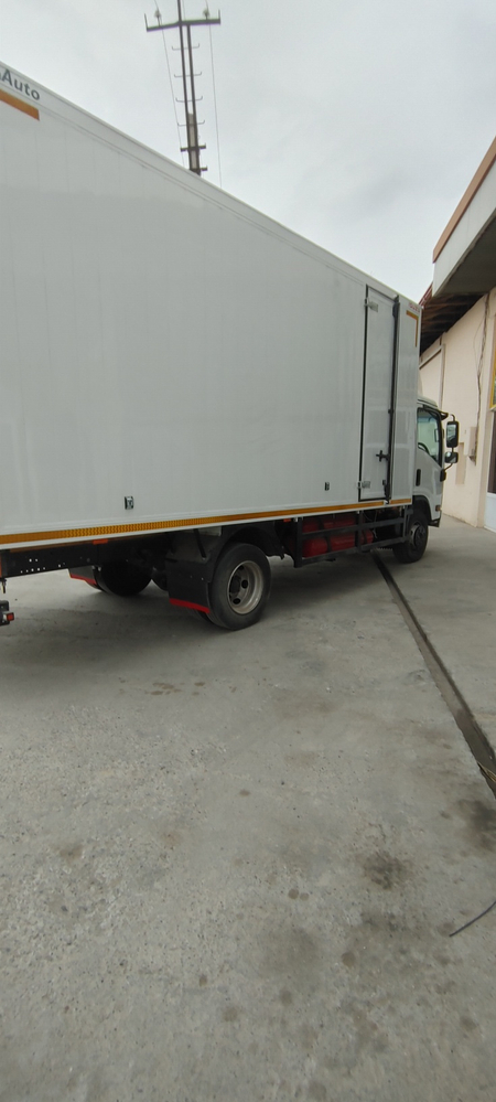 Isuzu sotiladi npr75  yili 2009 terilgan