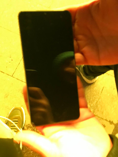 Samsung A04s sotilad