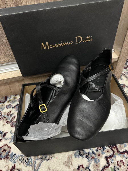 Продам новые балетки Massimo